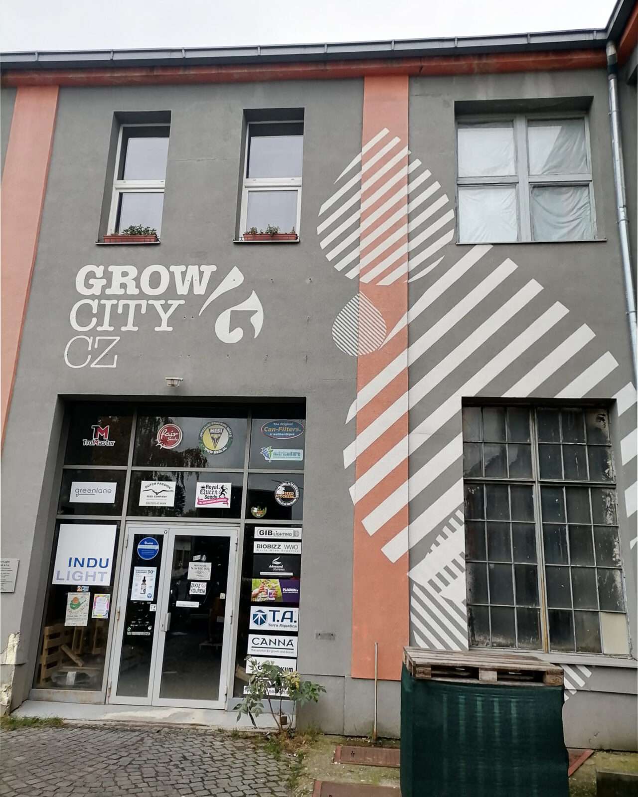 Grow City Praga distribuye Monkey Soil - Monkey Soil